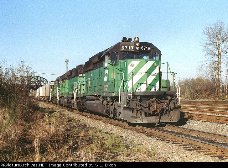 BN 6719 West @ Delta Yard